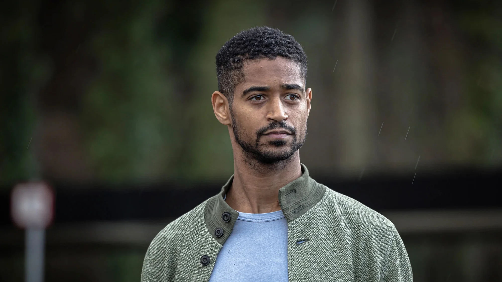 Alfred Enoch: Filme, Serien und Biografie
